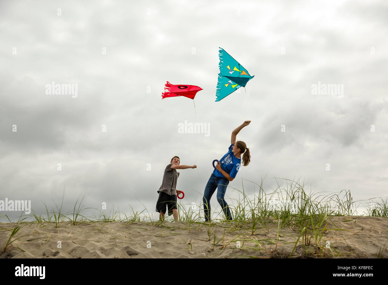 24 Fun Preschool Kite Activities for Kids - OhMyClassroom.com