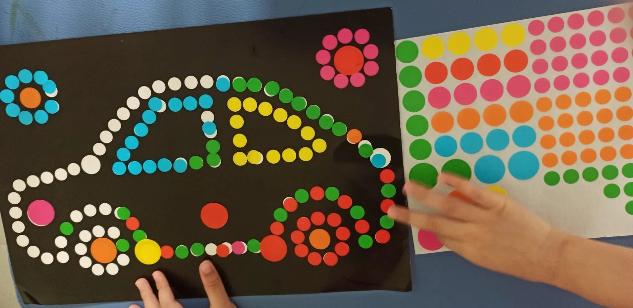 23 Easy Art Projects for Kindergarten Kids - OhMyClassroom.com